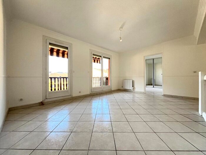 Appartement à louer - La Trinité - 3 pièces - 2 chambres