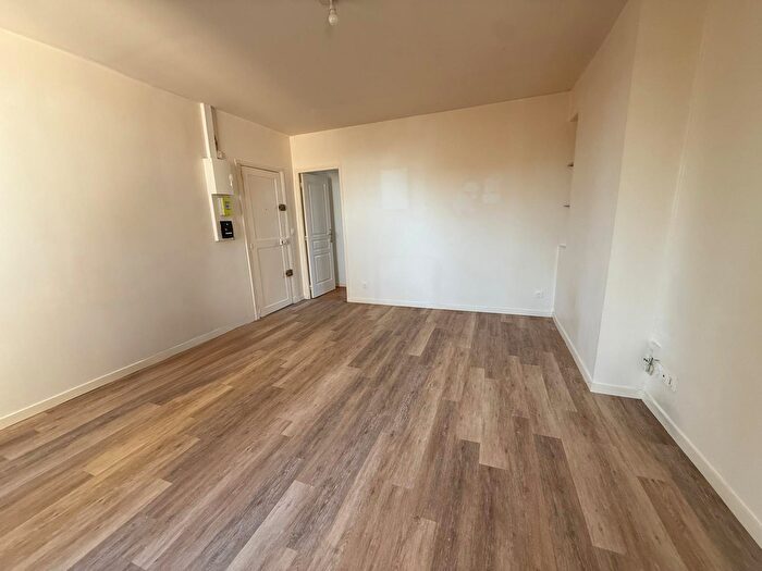 Appartement à louer - Villemomble, Époque - 2 pièces - 1 chambre