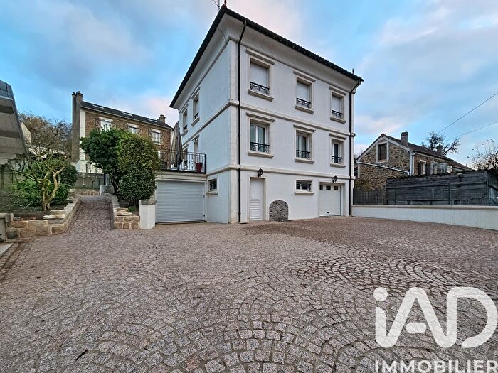 Maison à vendre - Corbeil-Essonnes, Hermitage - 8 pièces - 4 chambres