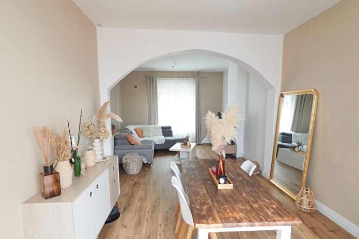 Maison à vendre - Vitry-en-Artois - 3 pièces - 2 chambres