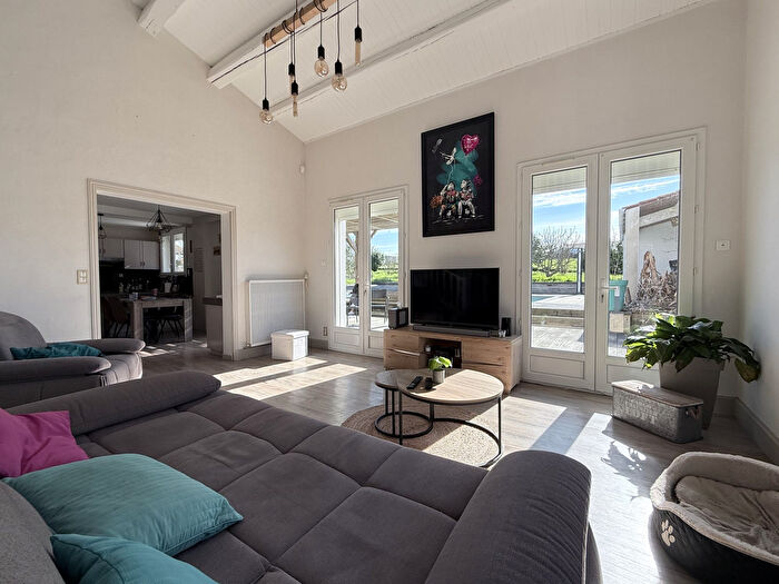 Andilly : Maison 10 pièces à vendre