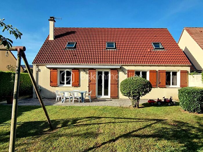 Maison à vendre - Chaumes-en-Brie - 5 pièces - 4 chambres