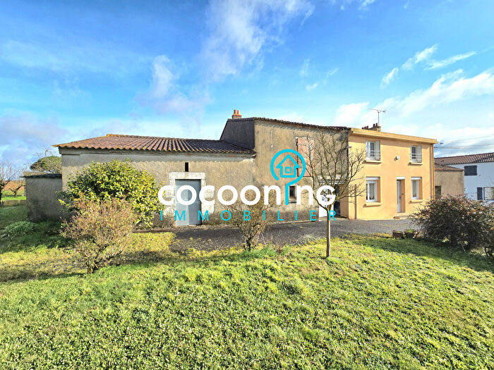 Maison à vendre - Gorges - 5 pièces - 3 chambres