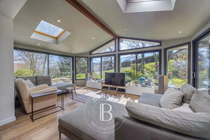 Maison à vendre - Thoiry - 6 pièces - 4 chambres