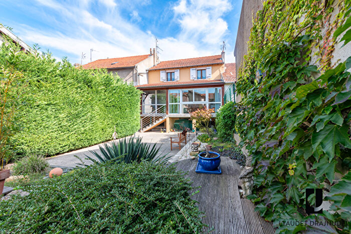 Maison à vendre - Roanne, Clermont - 4 pièces - 3 chambres