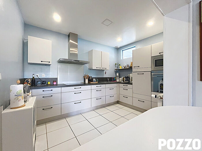 Saint-Lô, Nord : Appartement 4 pièces à vendre
