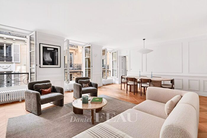 Appartement à vendre - Paris e , Invalides - 4 pièces - 2 chambres