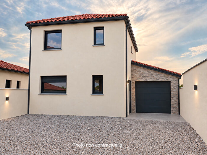 Maison 4 pièces à Villeneuve-Tolosane, à vendre