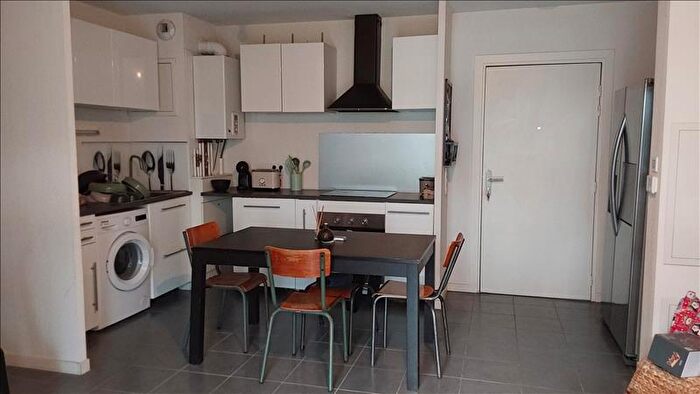 Appartement à louer - Villenave-dOrnon, Le Pont de la Maye, Canteloup, Madère, Le Béquet - 2 pièces - 1 chambre