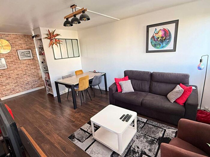 Appartement à vendre - Mérignac, Centre-ville - 4 pièces - 3 chambres