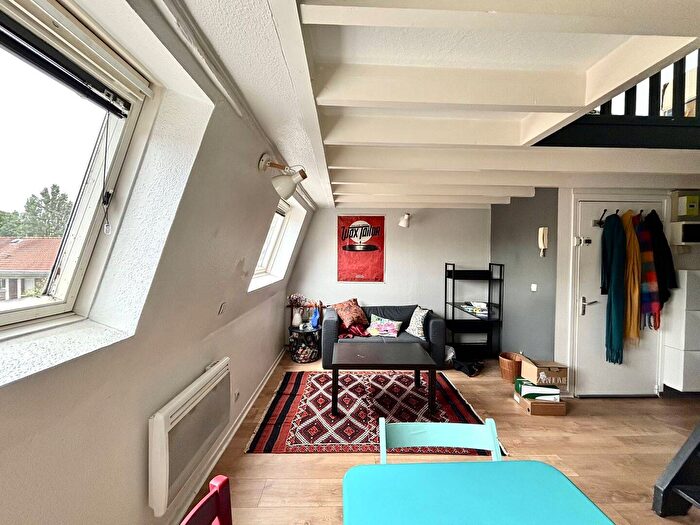 Moulins, Lille : Appartement 1 pièce à louer