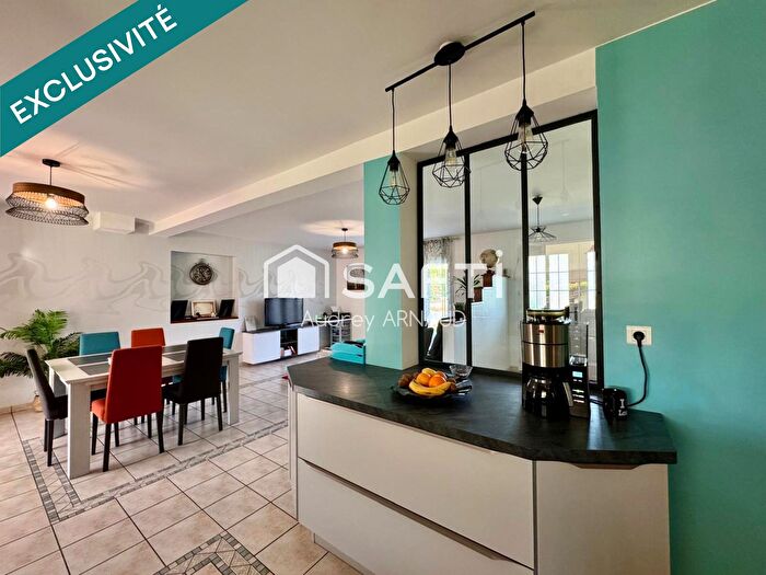 Les Ancizes-Comps : Maison 7 pièces à vendre