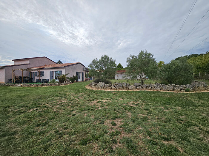 Maison 5 pièces à Varès, à vendre