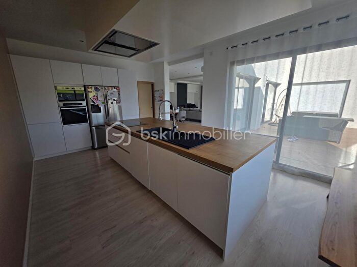 Maison à vendre - Sens, Faubourg dYonne, lîle dYonne - 6 pièces - 5 chambres