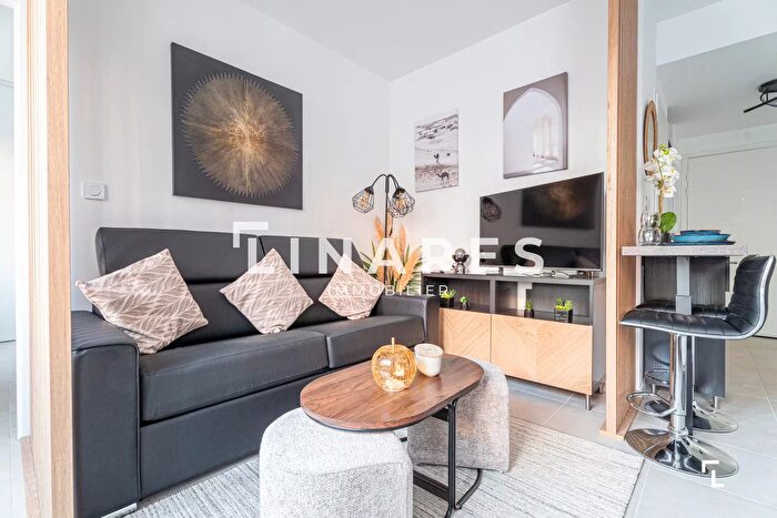 Appartement à louer - Marseille e , Saint-Giniez - 2 pièces - 1 chambre