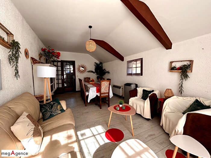 Maison 9 pièces à Lassay-sur-Croisne, à vendre