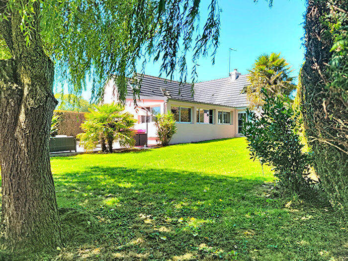 Maison 7 pièces à Houesville, à vendre
