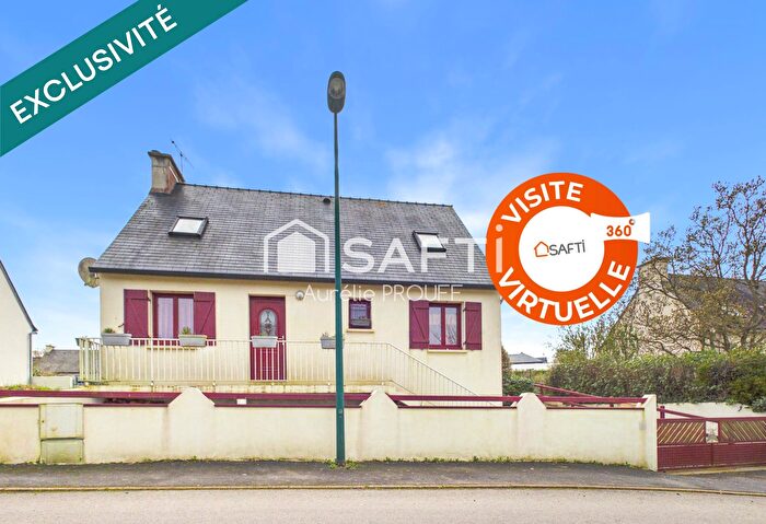 Maison à vendre - Le Cloître-Saint-Thégonnec - 5 pièces - 3 chambres