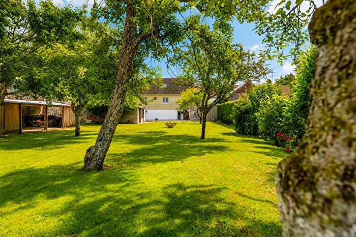 Maison 6 pièces à Boinville-en-Mantois, à vendre