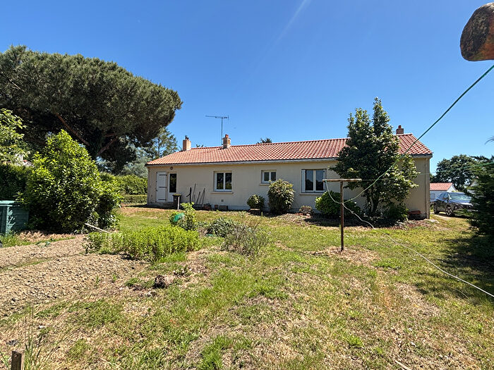 Maison 6 pièces à vendre à La Chapelle-Hermier