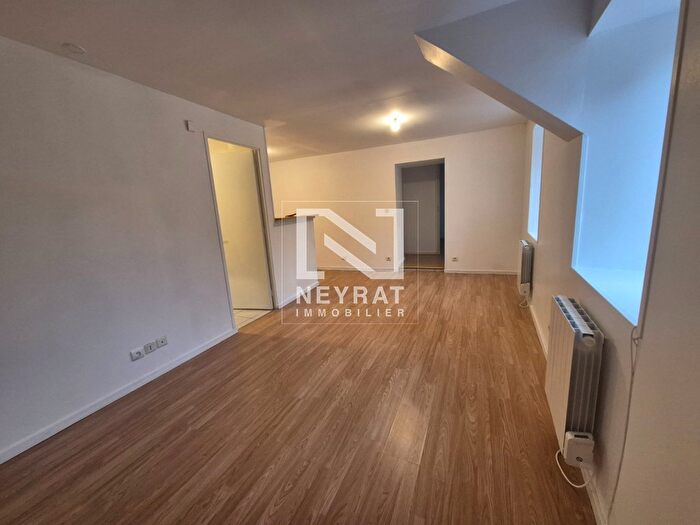 Appartement à louer - Autun, Saint-Jean, République, Gare - 3 pièces - 2 chambres