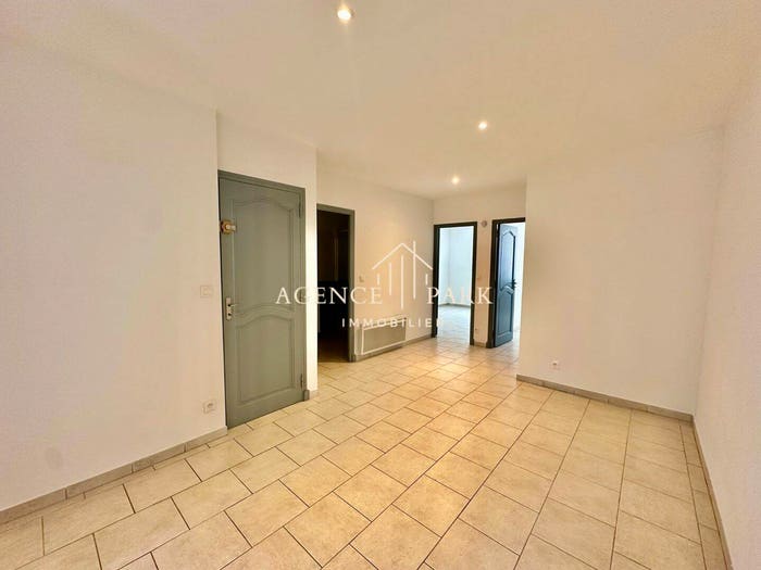 Appartement 3 pièces à louer à Boulevars-Gare-Saint Leger-Chabrand, Draguignan