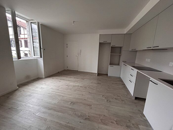 Appartement à louer - Ainhoa - 2 pièces - 1 chambre