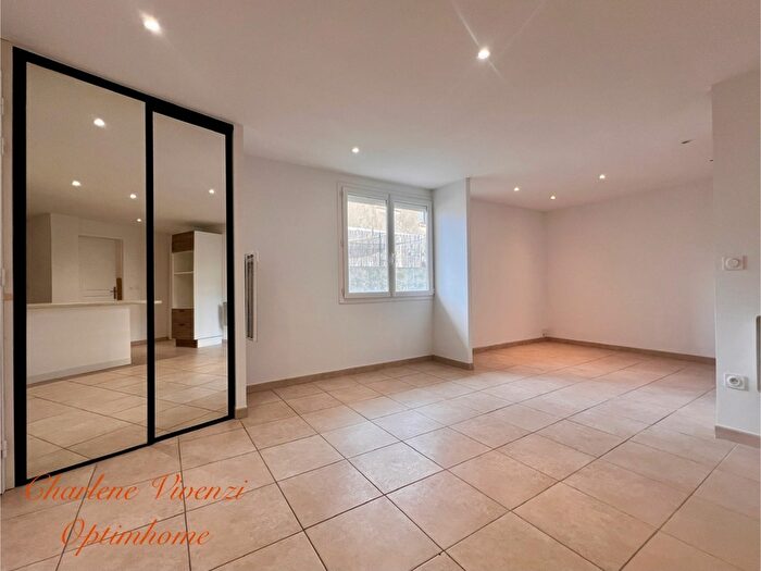 Appartement à vendre - Béziers, Champ de Mars - 2 pièces - 1 chambre