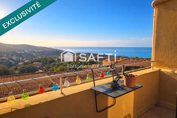 Appartement à vendre - Roquebrune-sur-Argens, Les Issambres, La Vigie, Les Dolmens, Plages, Calanques - 2 pièces - 1 chambre