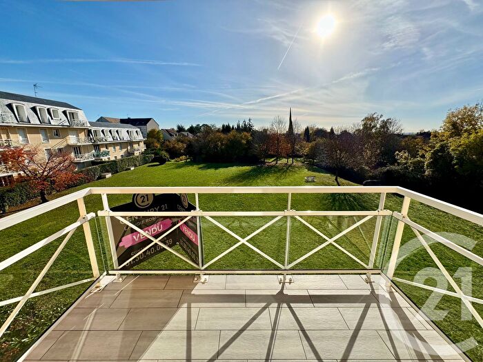 Appartement à vendre - Pontoise, Les Louvrais - 6 pièces - 4 chambres