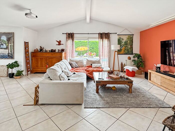 Maison à vendre - Gujan-Mestras, Mestras - 5 pièces - 4 chambres