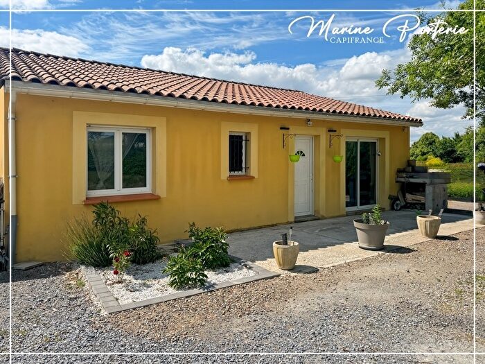 Maison 4 pièces à vendre à Marambat