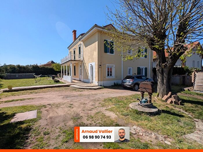 Maison 10 pièces à vendre - Villerest