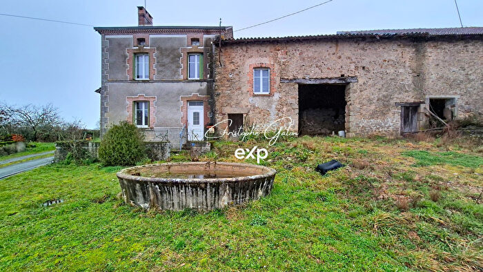 Maison à vendre - Dompierre-les-Églises - 5 pièces - 4 chambres