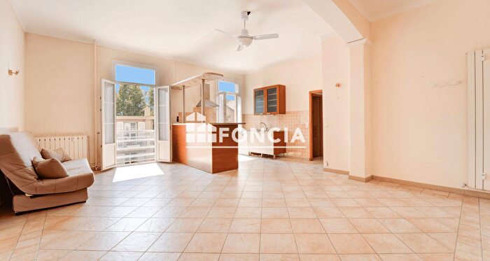 Appartement à vendre - Saint-Raphaël, Centre-ville - 3 pièces - 2 chambres