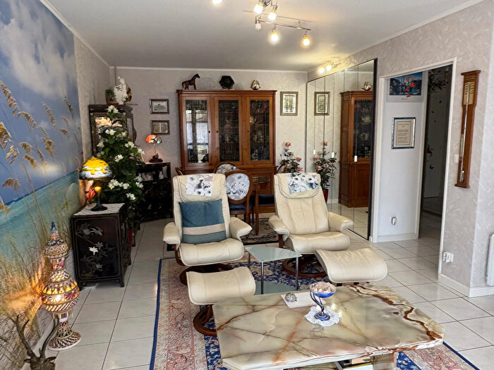 Appartement à vendre - Saint-Médard-en-Jalles, Centre-ville - 3 pièces - 2 chambres