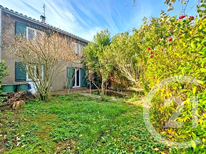 Maison à vendre - Vénissieux - 5 pièces - 4 chambres