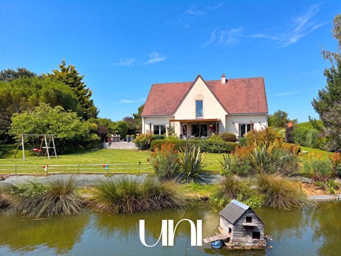 Maison 7 pièces à Saint-Ouen-du-Mesnil-Oger, à vendre