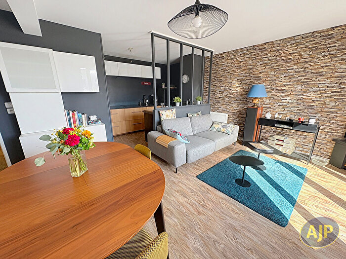 Appartement à vendre - Pessac, Bourg - 4 pièces - 3 chambres