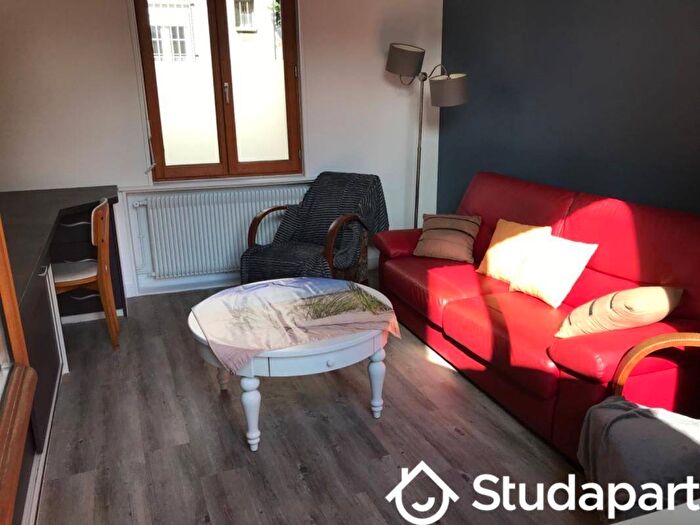 Coteaux Ouest-Pasteur, Rouen : Appartement 1 pièce à louer