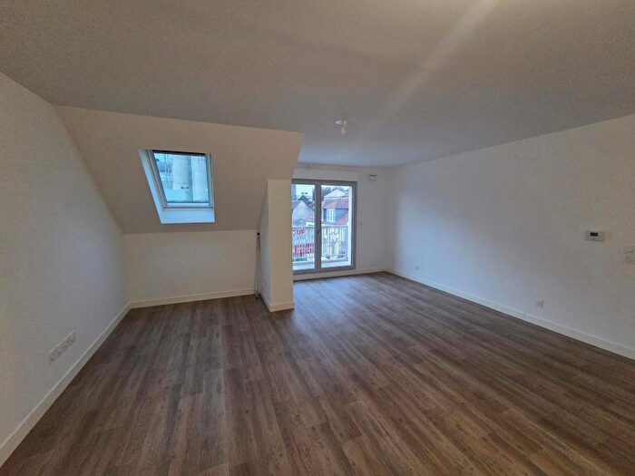 Appartement à louer - Bagneaux-sur-Loing - 3 pièces - 2 chambres