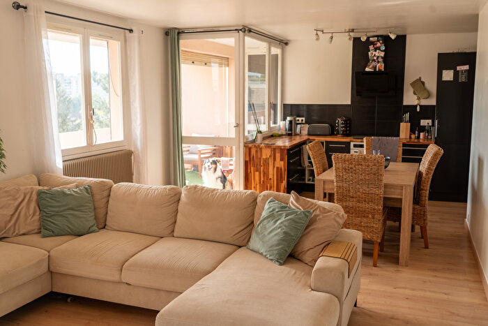 Le Mée-sur-Seine, La Croix Blanche : Appartement 5 pièces à vendre