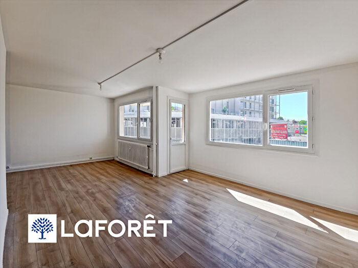 Ris-Orangis, Moulin à Vent : Appartement 3 pièces à vendre