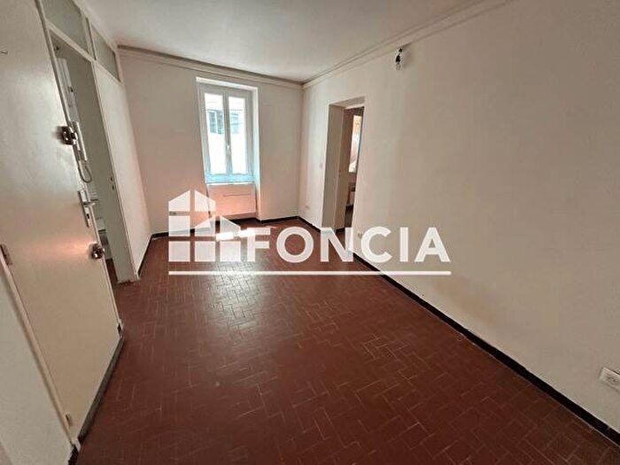 Appartement à louer - Centre Ville, Le Beausset - 3 pièces - 2 chambres