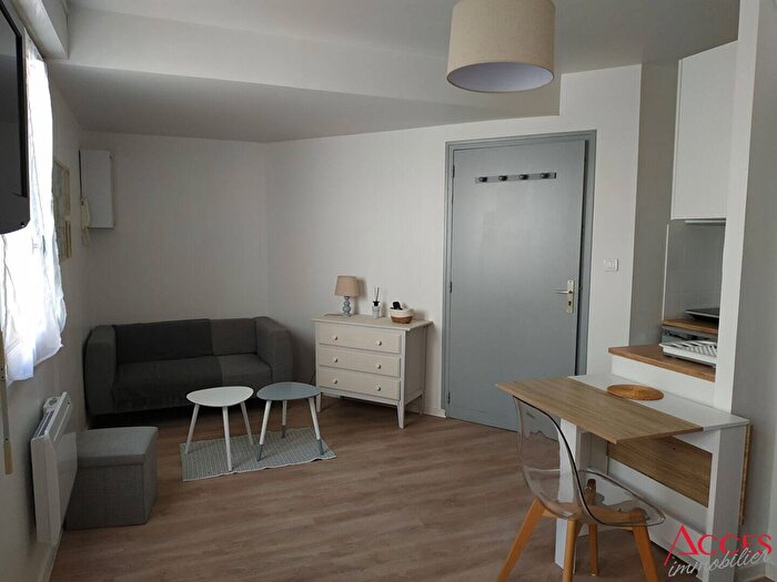 Centre-Hôtel de Ville, Limoges - Appartement 1 pièce à louer