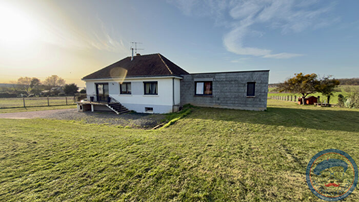 Maison à vendre - Saint-Benoît-la-Forêt - 5 pièces - 4 chambres