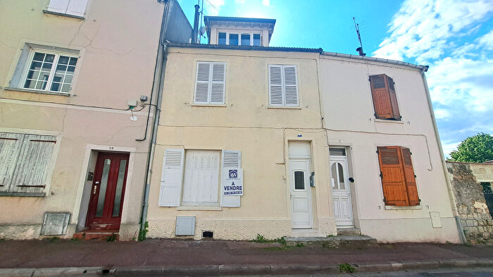 Beaumont-sur-Oise : Maison 3 pièces à vendre