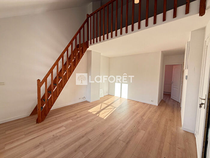 Appartement à louer - Goussainville, Centre-ville, Renaissance - 2 pièces - 1 chambre