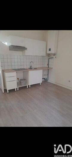 Appartement à vendre - Aubagne, Centre-ville, Beaumond - 2 pièces - 1 chambre