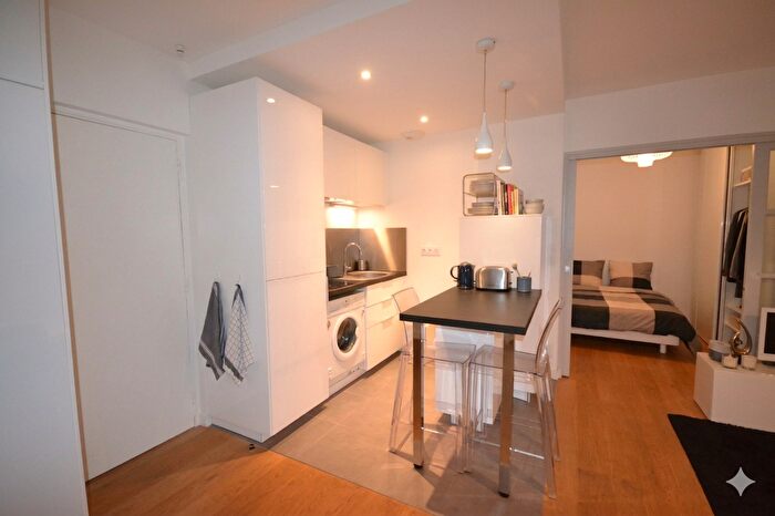 Appartement à louer - Nantes, Centre-ville - 2 pièces - 1 chambre